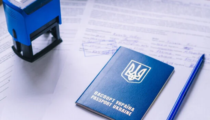 В ЄС зявляться пункти видачі документів українським біженцям ВСВІТІ