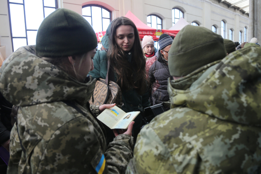Названо кількість внутрішніх переселенців в Україні ВСВІТІ